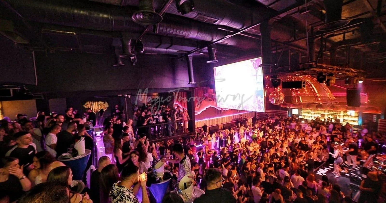 Nightlife In Albania [Guide To Unforgettable Evenings] | Magic Towns